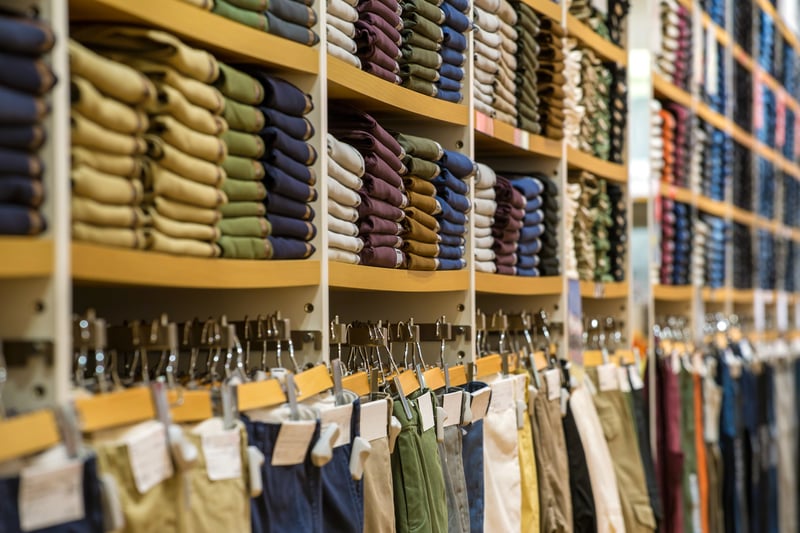 Here's How to Choose the Best Merchandise for Your Store
