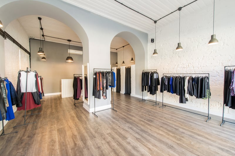 6 Lighting Tips for Clothing Stores