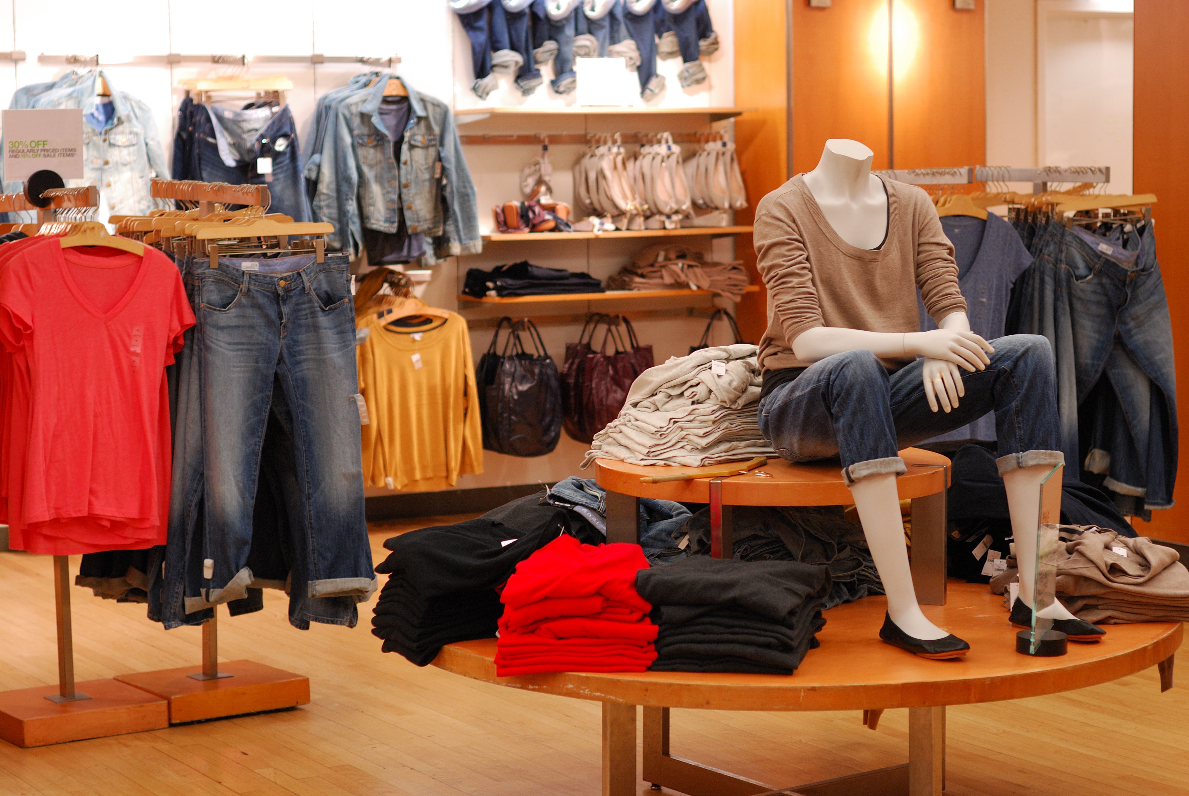 5 Effective Merchandising Tricks to Use in Your Store